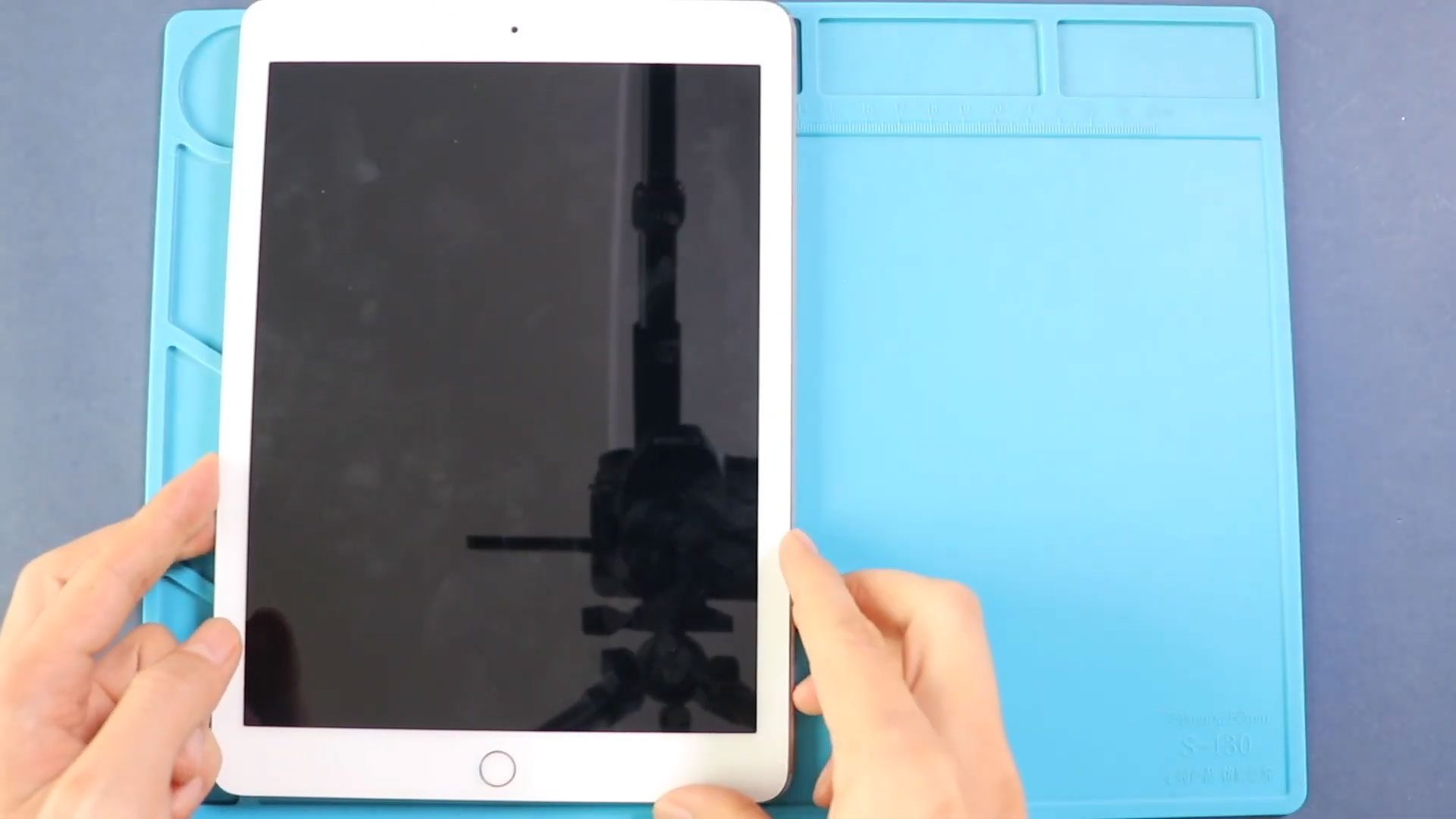 iPad Pro 9.7 - DIY Repair Guide to fix Your Device