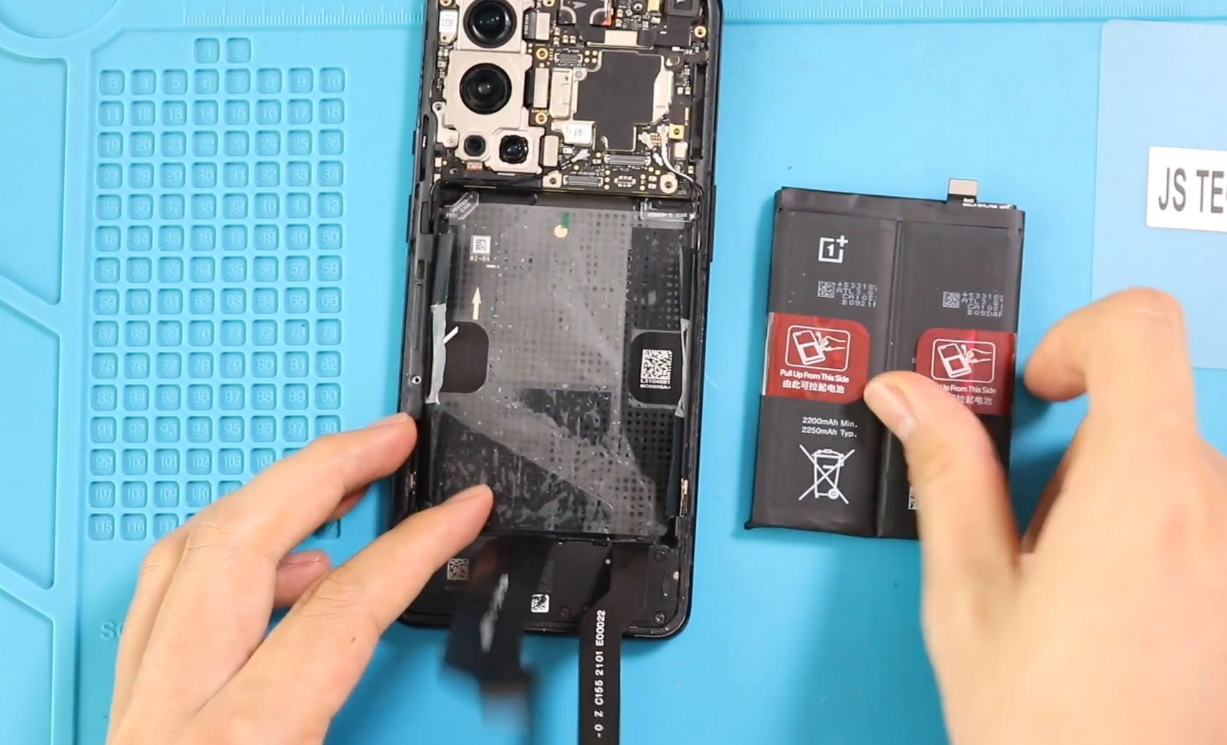 DIY OnePlus 9 Pro Battery BLP827 Repair Guide - DIY Repair Guide to fix ...
